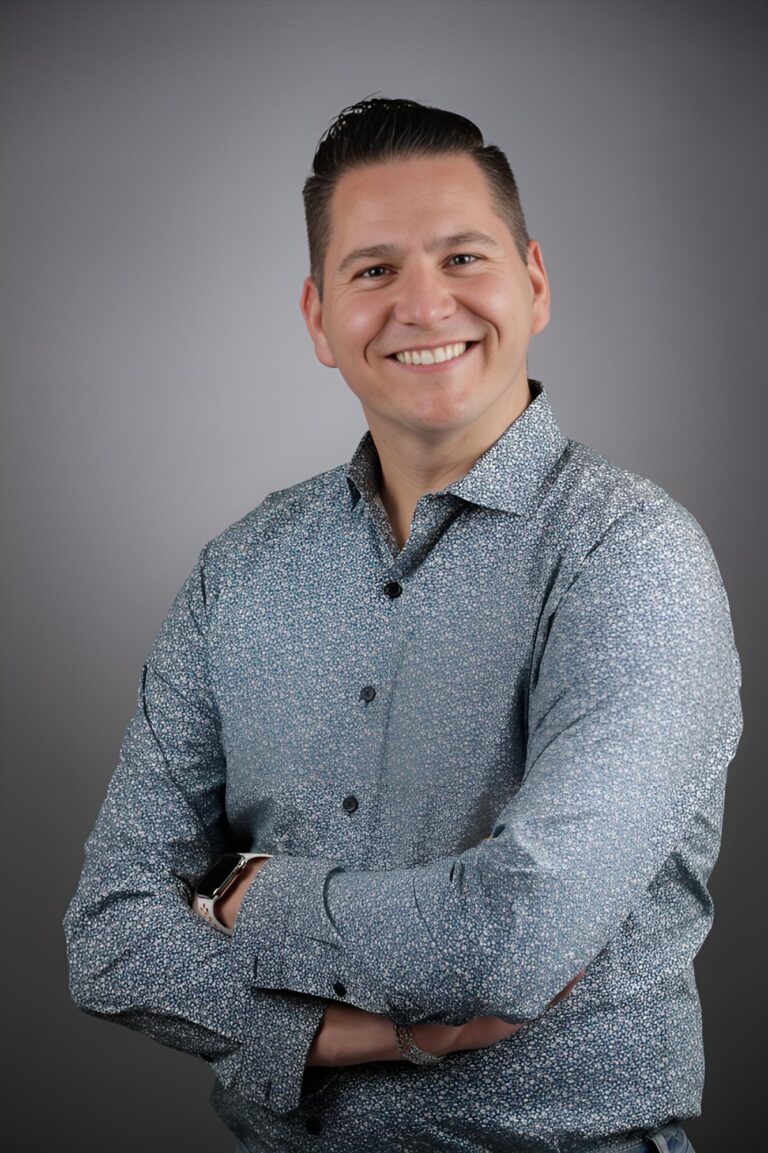 Meet the Team Dr. Gelow, MD - TJ Sirrine, PA-C